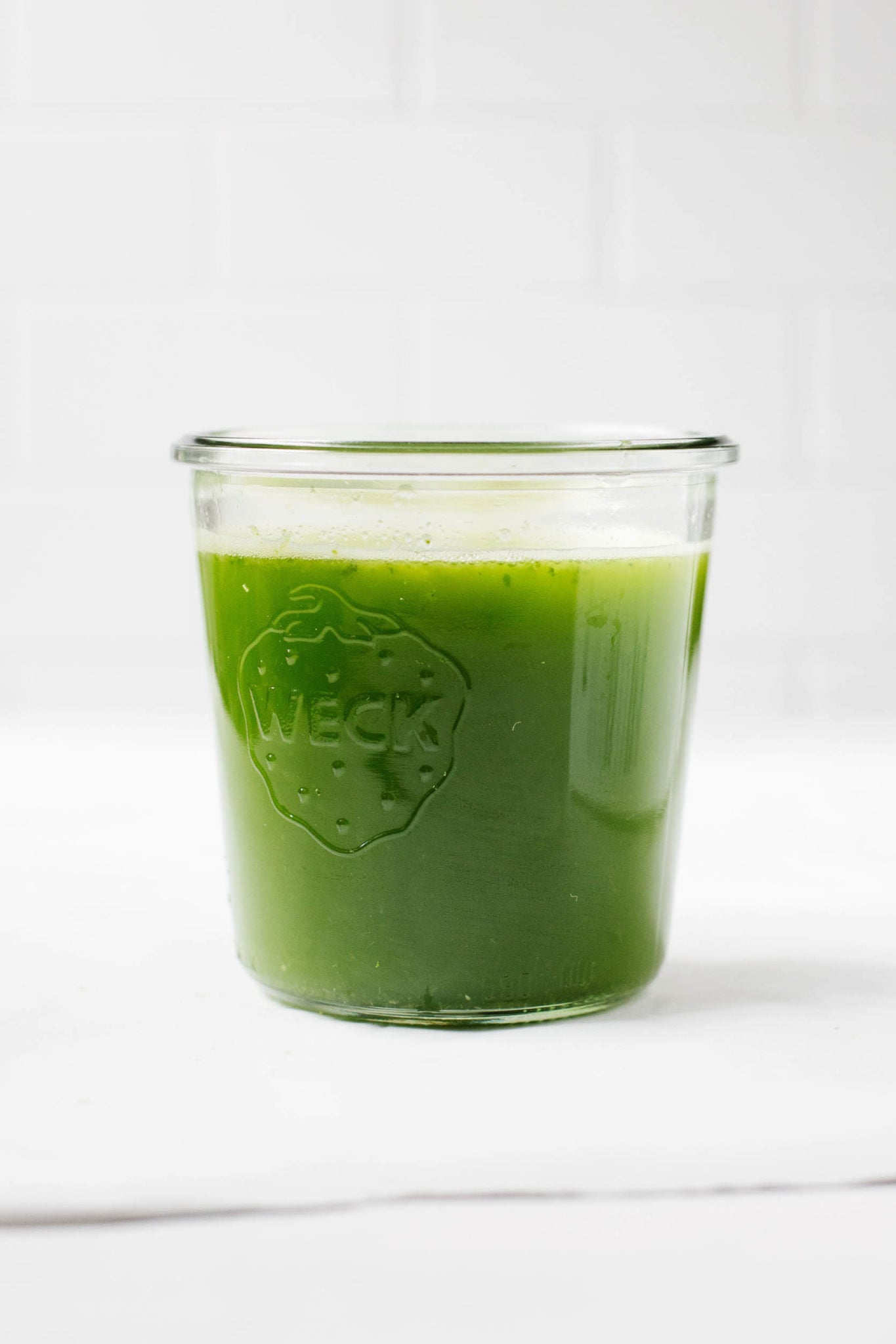 Easy Green Juice Recipe + Juicing Nutrition Tips | The Full Helping